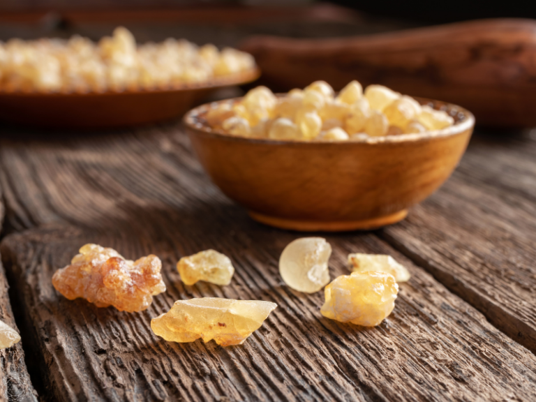 11 Revitalizing Crystals for Healing the Sacral Chakra - Mantras and ...